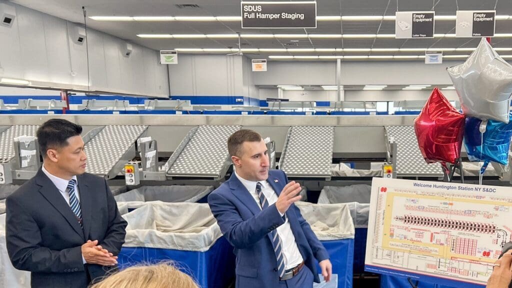 Postal Service Shows Off New Systems, Design in Huntington Station ...